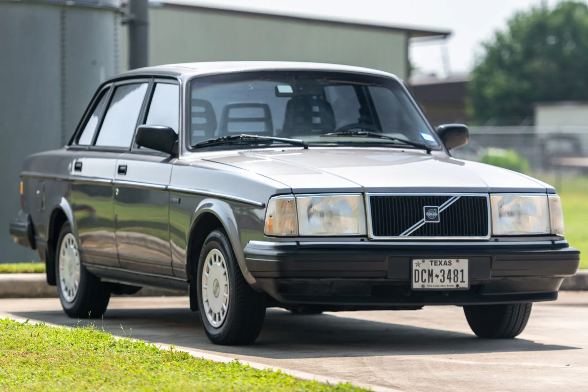 1993 Volvo 240 VIN YV1AS8804P1480415 | Hagerty Valuation Tools